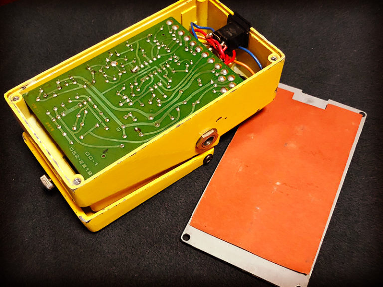 BOSS OD-1をレビュー！初期型を含む年代やシリアルナンバー別に比較検証してみた | 魔法の箱研究所 – エフェクターレビューサイト