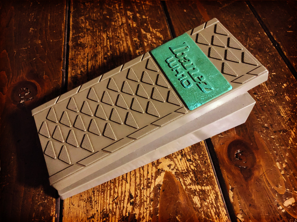 ジョン・フルシアンテ愛用のワウペダル！Ibanez WH10 V1＆V2＆V3を比較レビュー | 魔法の箱研究所 – エフェクターレビューサイト